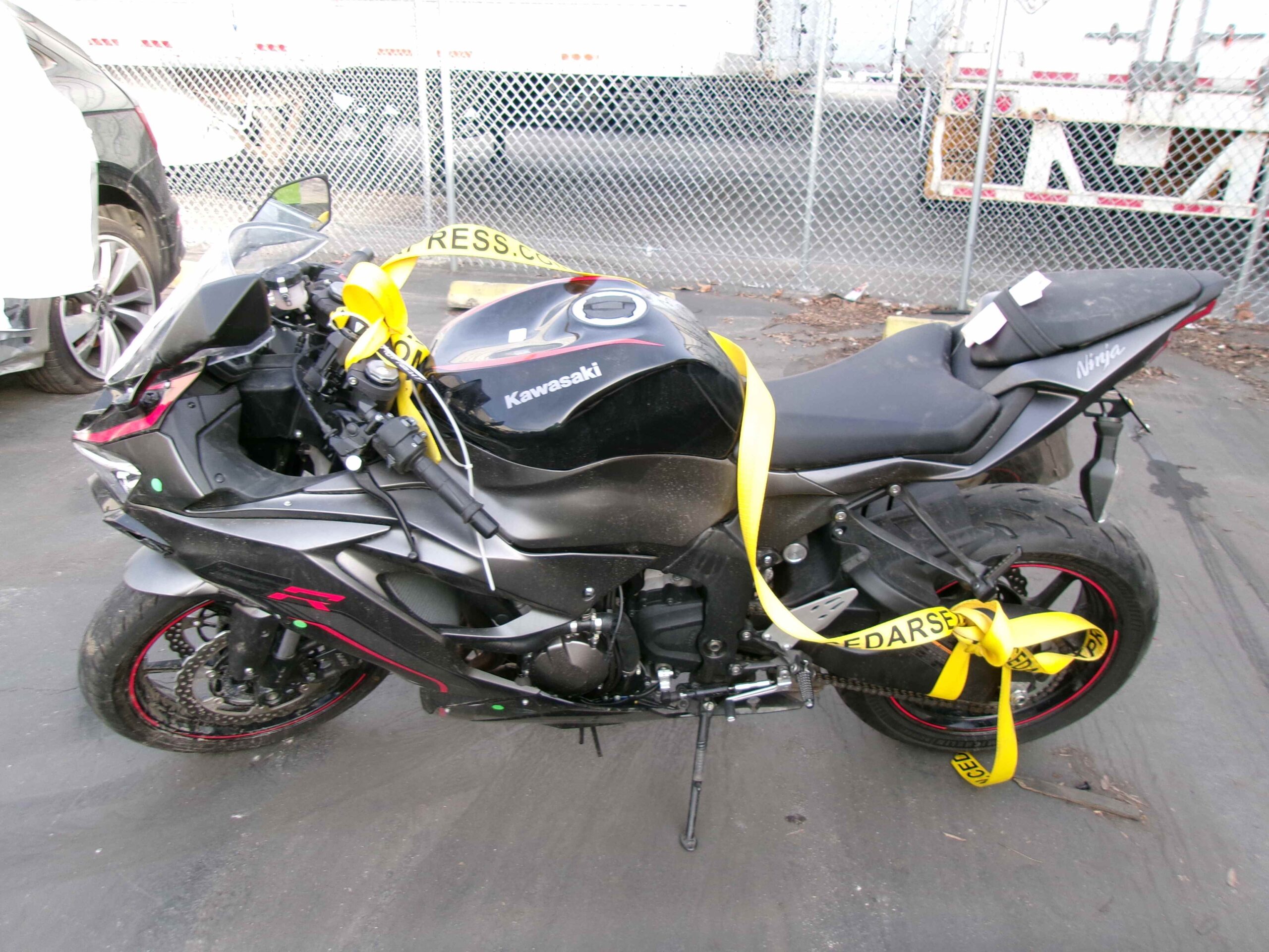 Auto Azzi » Kawasaki ZX636 2022